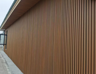 Реечные фасадные 3D панели из ДПК, рейки из ДПК