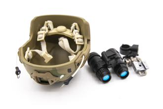 Шлем с аксессуарами (ES 26032) - EASY & SIMPLE