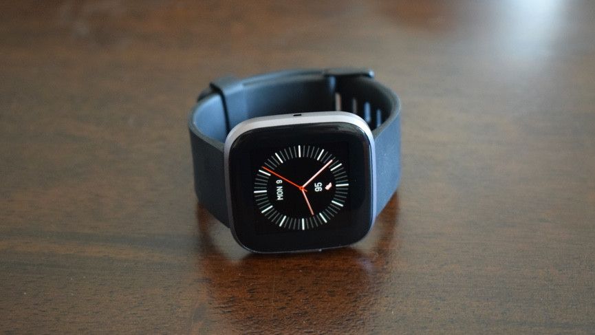 Обзор: Fitbit Versa 2. Когда Alexa на твоей руке