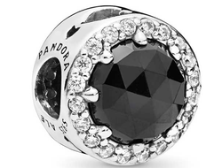 Pandora Дисней