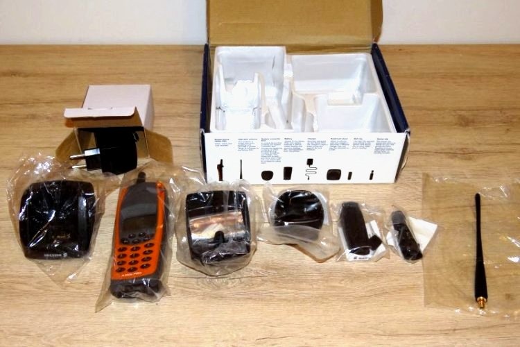 Ericsson R250s PRO Bright Orange купить оригинал, полный комплект